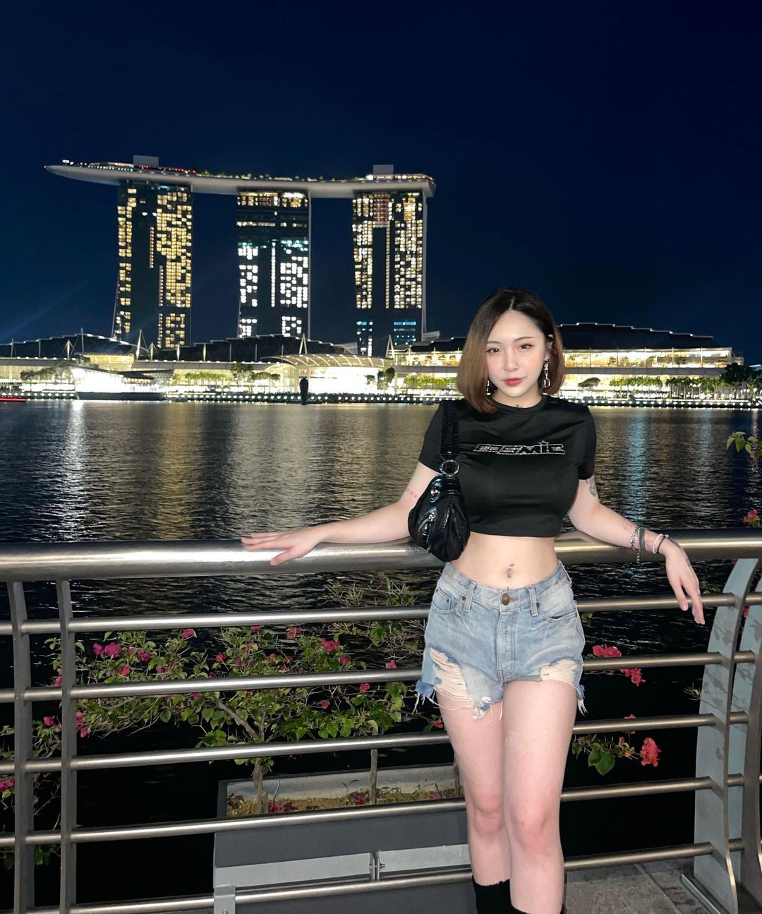 บุศย์ นิโลบล ดาว Onlyfans ที่กำลังมาแรงสุด ๆ ในตอนนี้